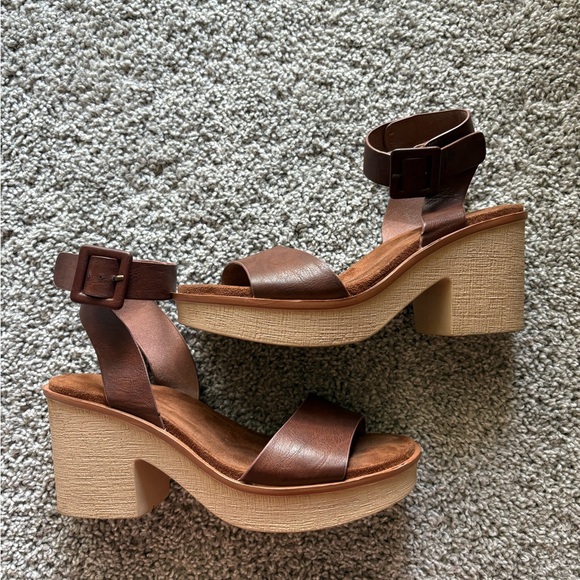 Pierre Dumas | Shoes | Brown Leather Platform Sandals | Poshmark